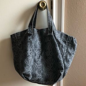 Street Level | Bags | Street Level Tote Bag With Shoulder Strap | Poshmark